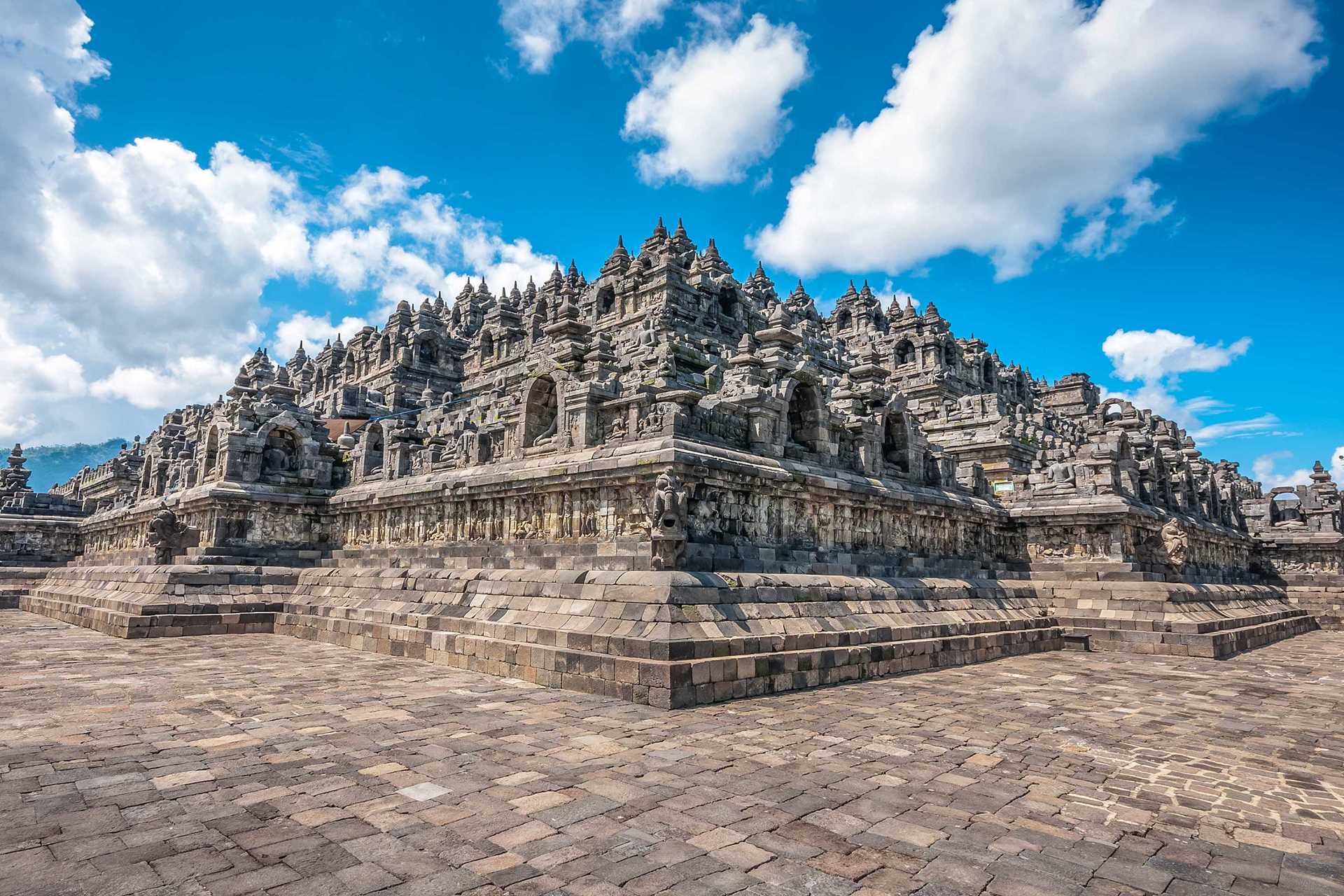 Candi Borobudur: Keajaiban Simbolisme dan Keanggunan Kuno - Yogyandini ...